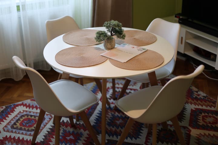 Noni's Old Town Apartment - Sibiu
