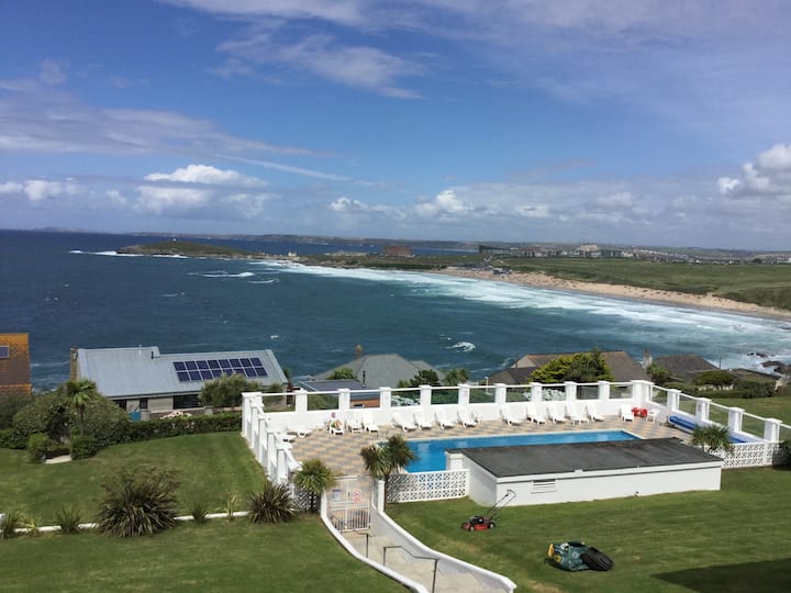 Wake Up To Cornwall's Best View (Est 2000) - ニューキー