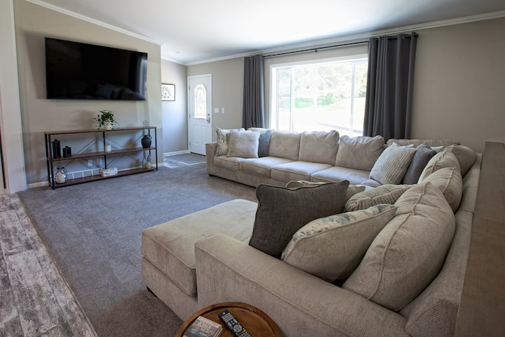 Cliffwood Country 5 Bed 4 Bath - Yellow River State Forest, Harpers Ferry