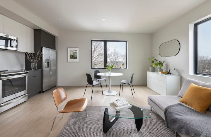 Modern New Apartment, East Side - Rhode Island