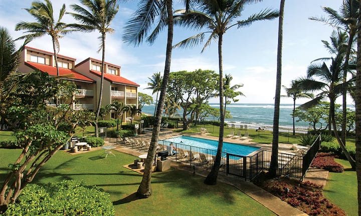 Cozy 2br Kauai Beachfront Condo! - Kauai, HI