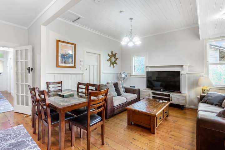 The Croft 4 Br Bungalow With Air-con And Parking - 奧克蘭