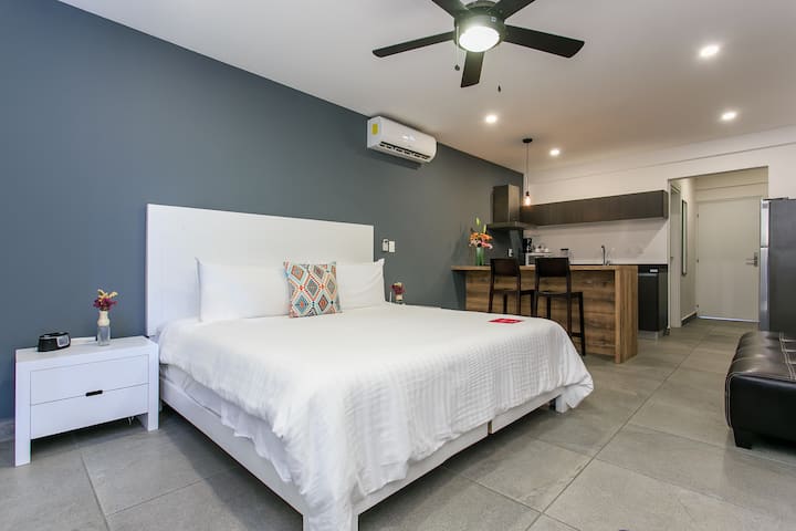 Comfortable & Cozy Studio Apartment Near The 5th. - Playa del Carmen