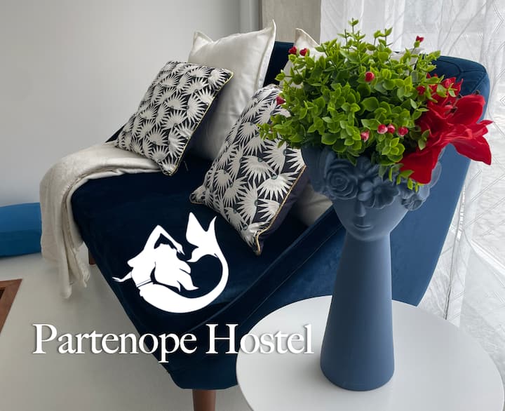 Partenope Hostel -
Family Room - Azoren