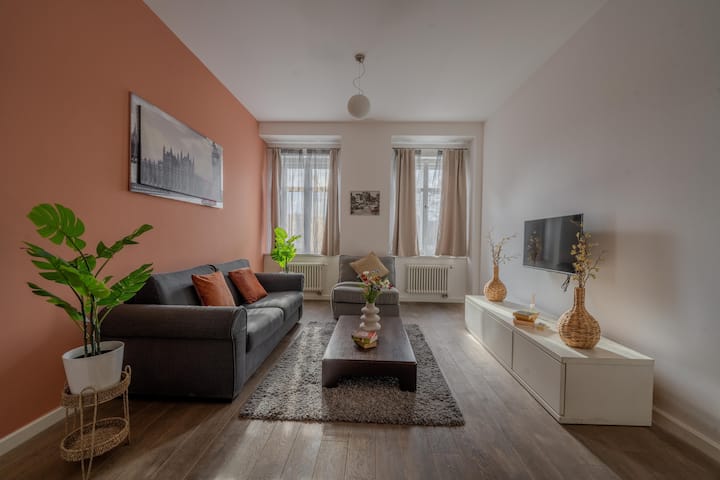 Bright & Charming Family Aprt In City Central - Prague