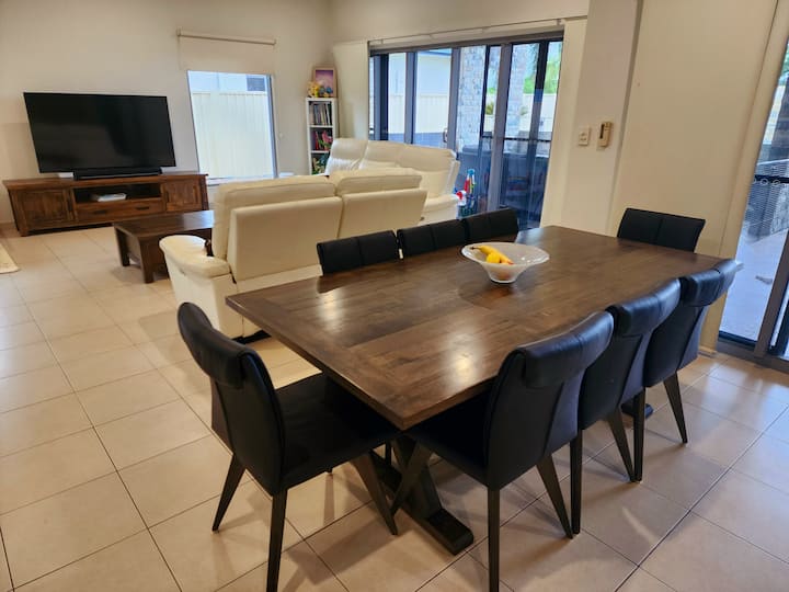 2 Bedrooms In A Cosy Family Home (Shared Property) - Darwin