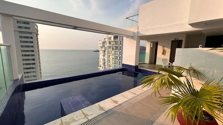 Apartamento De Tres Habitaciones Con Vista Al Mar - Santa Marta, Colombia
