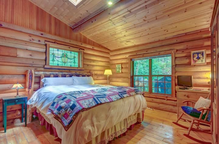 Kentucky Cabin- Whidbey Cabins - Greenbank, WA