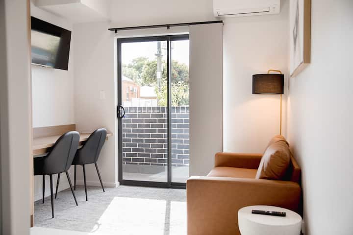 Amica Serviced Apartments In Orange - Orange