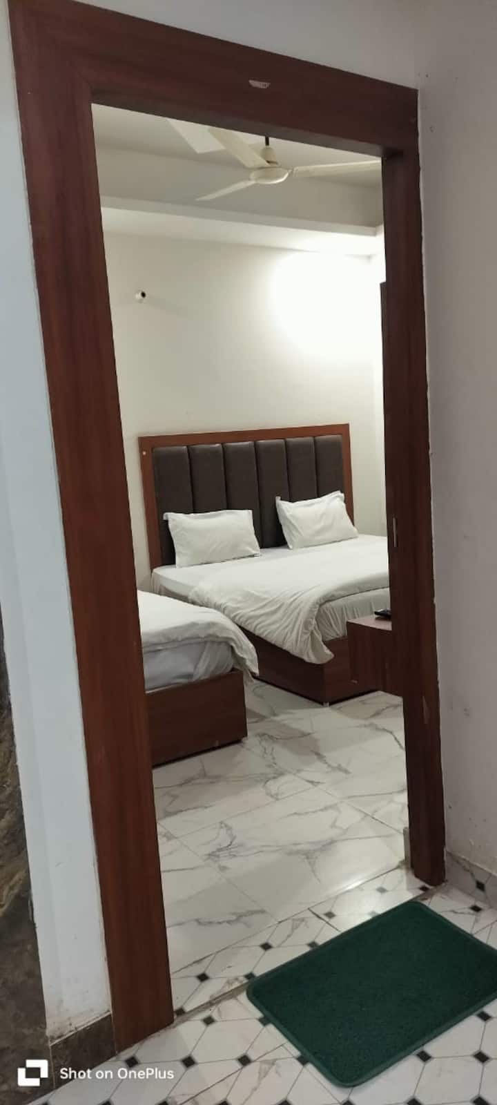 Shrivari Kaushik(king Room) - Haridwar