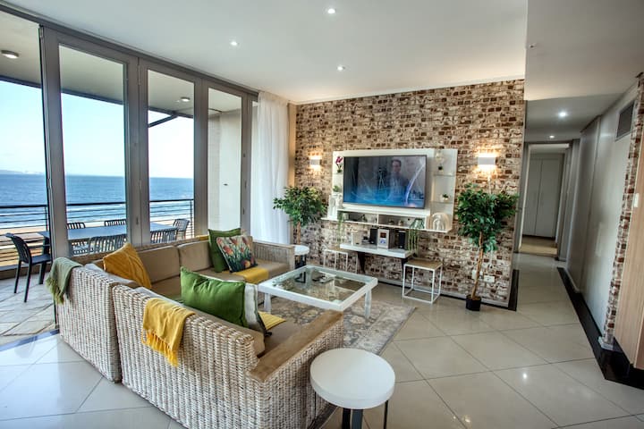 Stay At The Point Magnificent Magical Marvel - Durban
