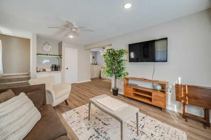 Rayne's Place - Kenner, LA