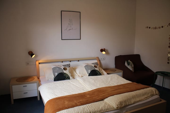 Bed & Bar "Ba Ins" Naturns - Южный Тироль