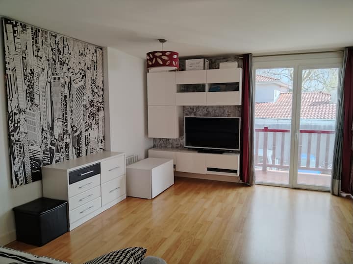 Luminoso Y Cómodo Apartamento - Hendaye