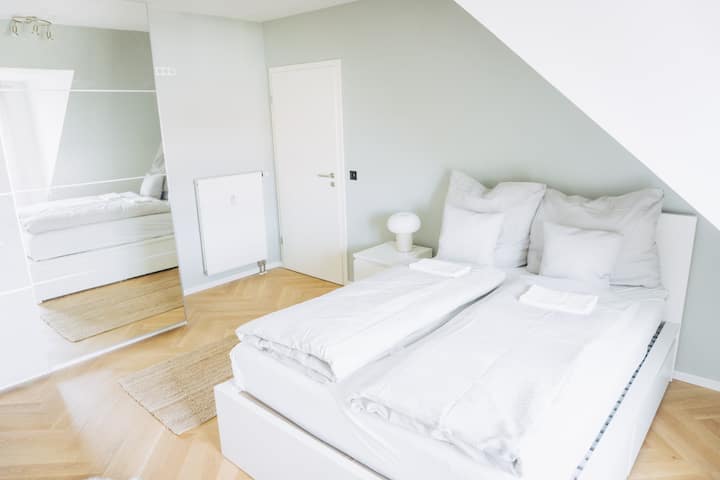 Raum.life – Design Apartment In Hallbergmoos - Munich Airport (MUC)