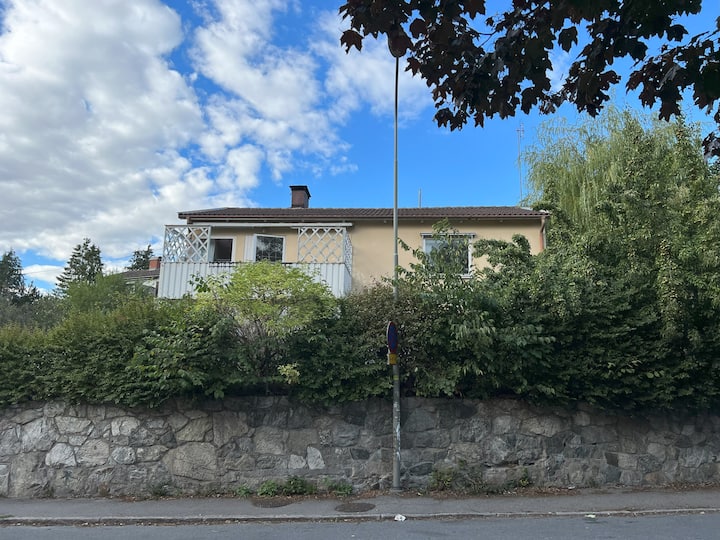 Central Villa Next To Metro - Stockholm