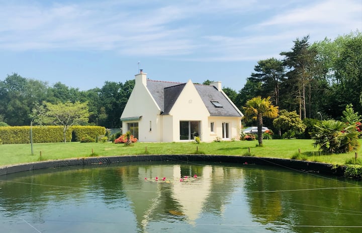 Villa Avec Tennis Et Piscine - Fouesnant