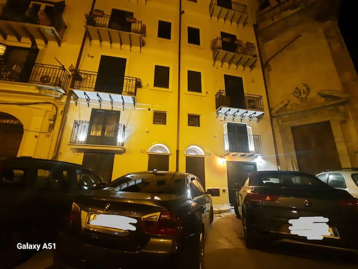 Le Antiche Porte, Porta Carbone - Palermo, Italy