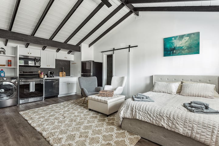 Private Studio Oasis With Nature At Your Doorstep - Thousand Oaks, CA