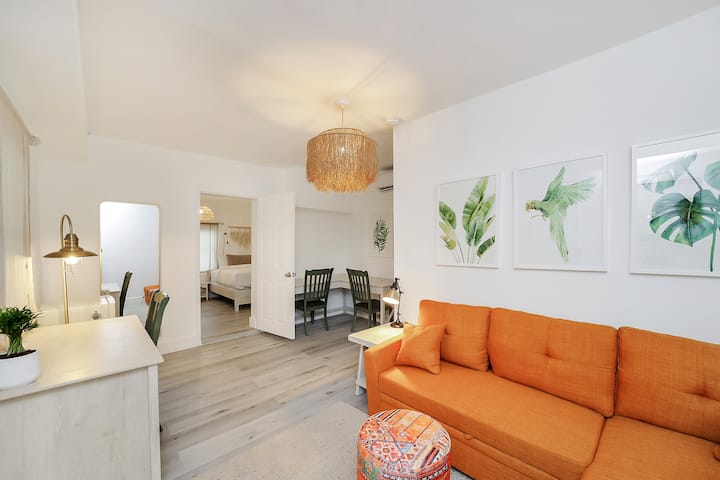 At Mine - Stylish And Spacious Beach Suite In Sobe - South Beach, FL