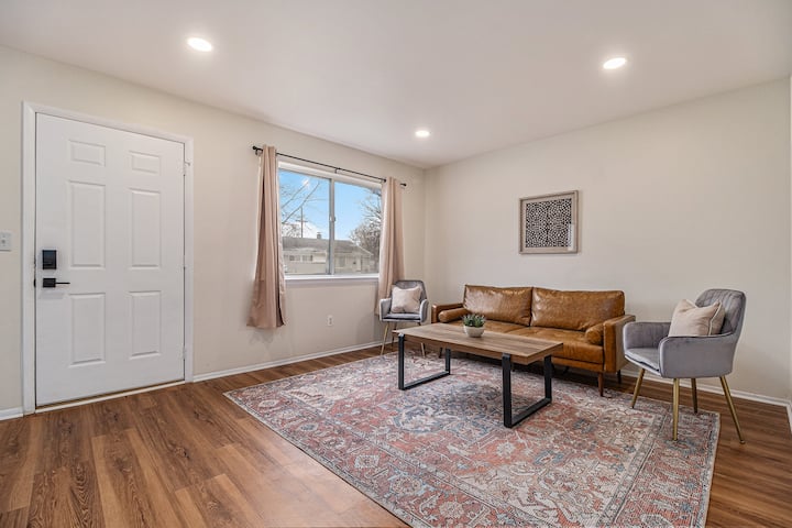 Calm And Cozy Private Room - Royal Oak, MI
