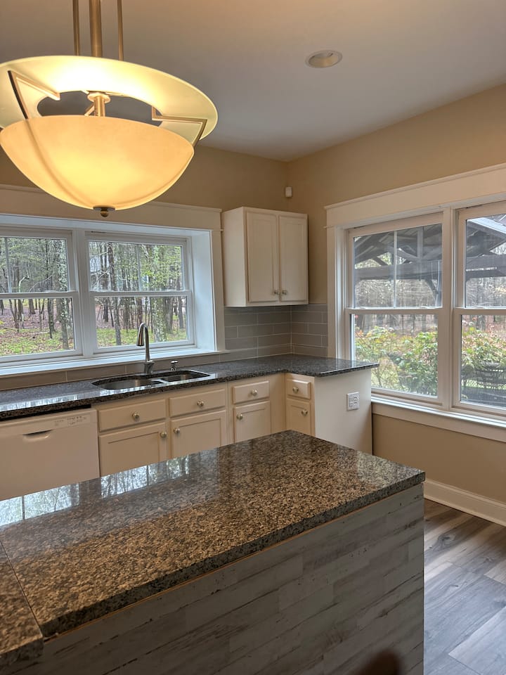 Serenity Apartment - Andrew Jackson State Park, Lancaster