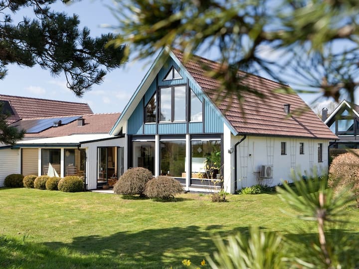 Rymlig Villa Vid Stranden! - Trelleborg