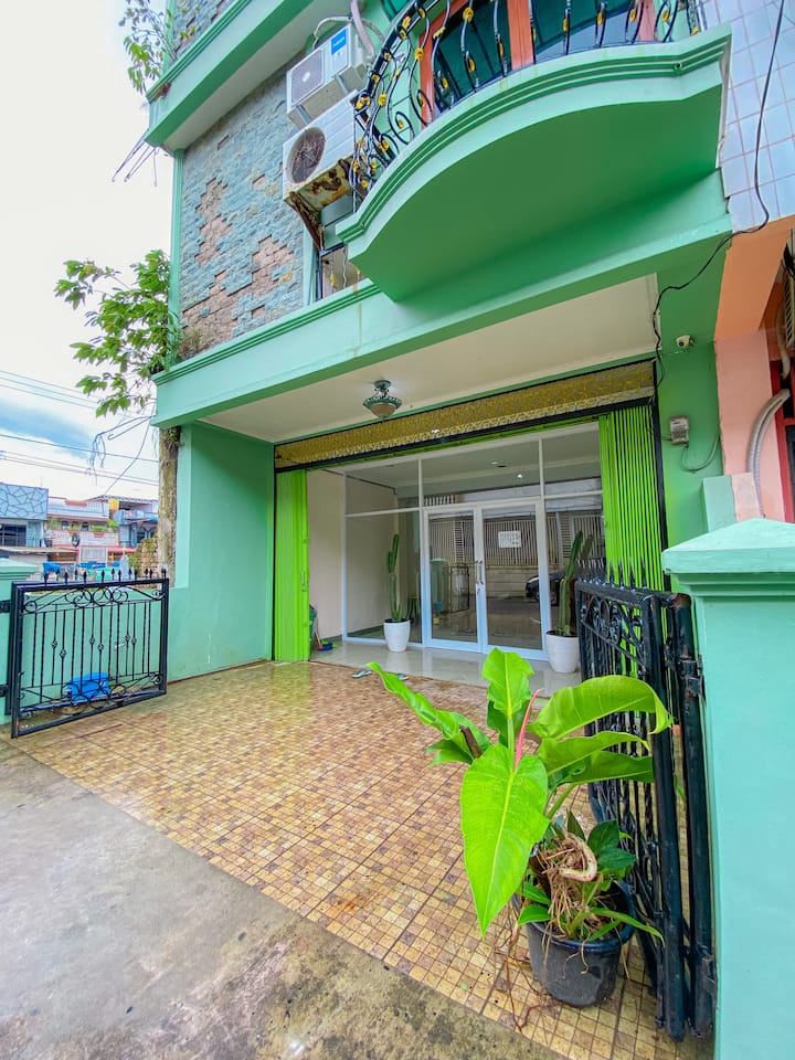 1 Rumah Family - Padang