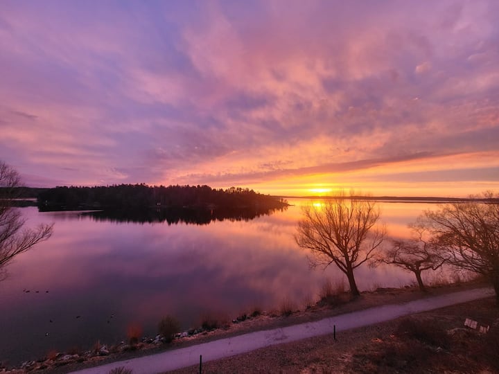 Room In Apartment With Lake View - Stockholm