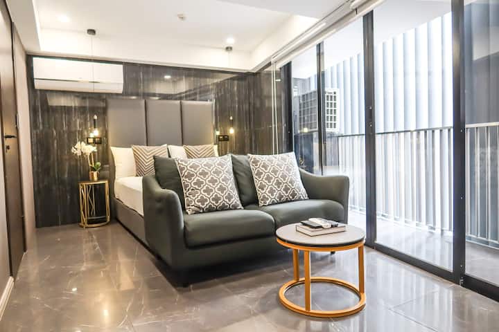 New Cozy Deluxe Studio/balcony-somerset/city Area - Singapore