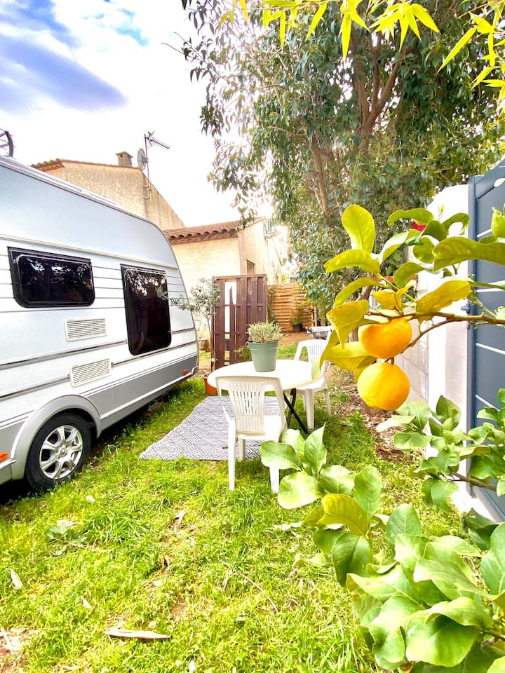 Caravane Climatisée, Gazinière, Douche,jardin - Lunel