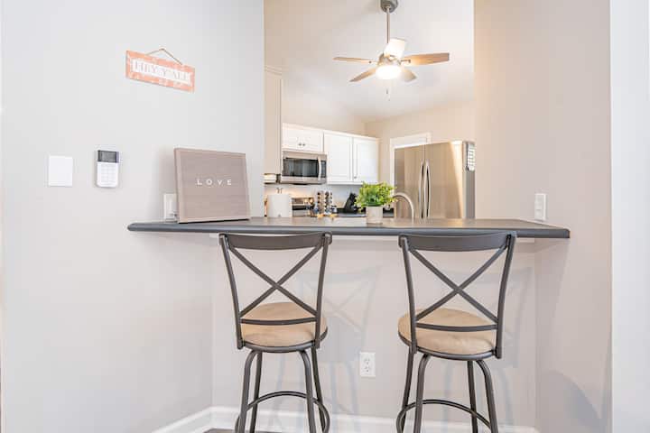 5 Mins Drive To Downtown! Quiet 3br Modern Home~ - Savannah, GA
