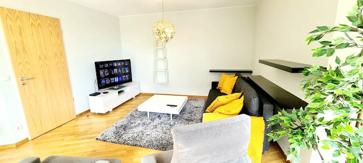 Luxury One Bedroom Flat With Parking&balcony - Niederanven