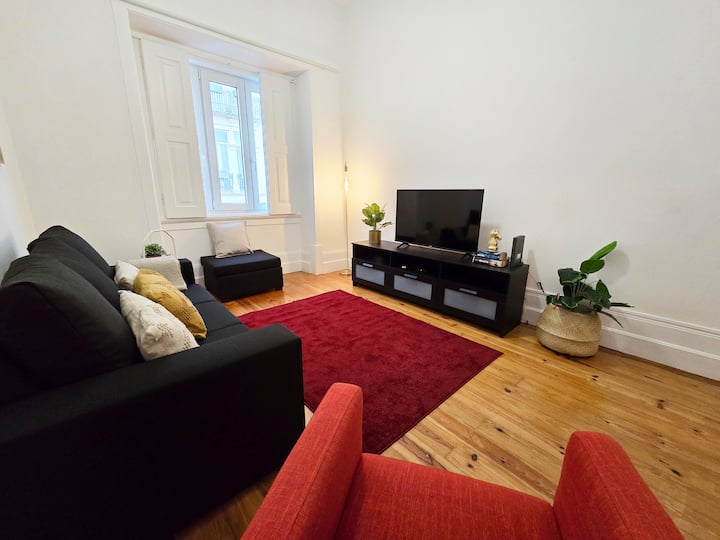 Big & Sunny 4bbr Apt Near University Of Coimbra - Coímbra