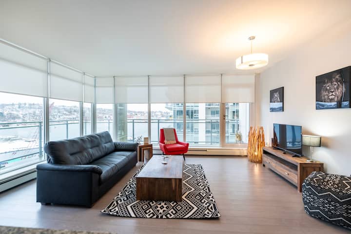 Corporate-stays- 2b Upscale Executive Pad - Bedford