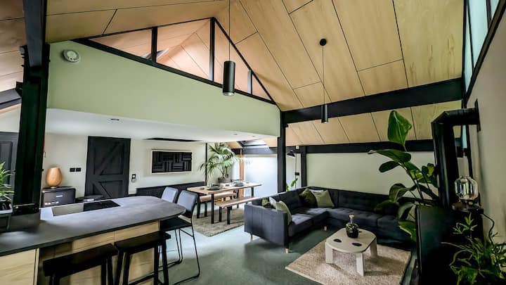 The Chalet, Holmfirth - Yorkshire
