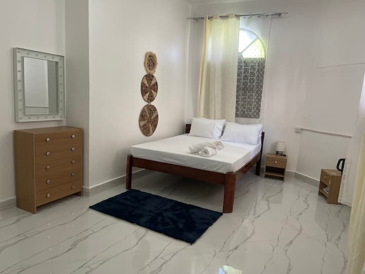 Mombasa Room With Private Bathroom - Zanzibar Archipelago