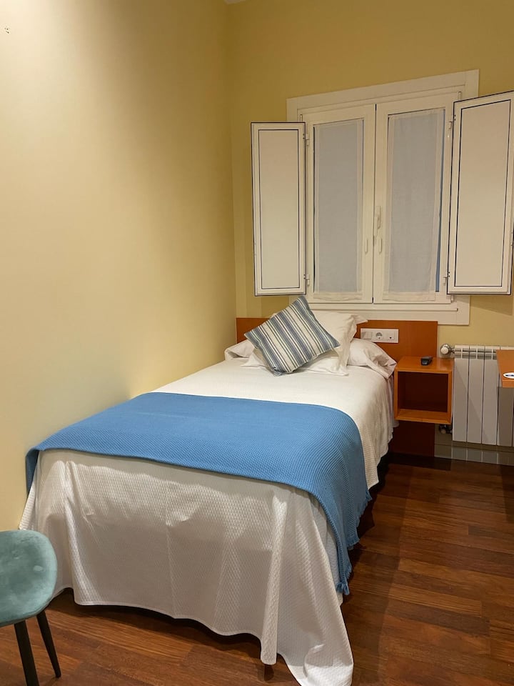 Habitación Individual A Poco Metros De La Catedral - Santiago de Compostela