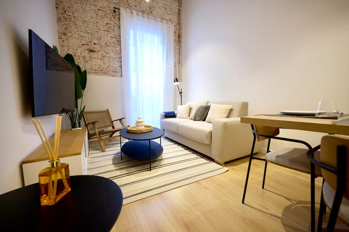 Renovated Apartment Close To The City Center - Barcelona