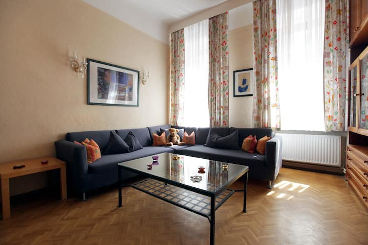 Maria Theresia Apartment - Wien