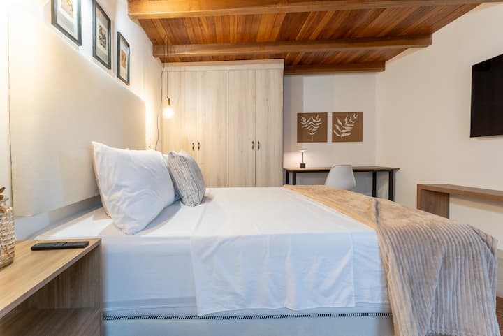 Amazing Spot - Best Location Laureles - Medellín