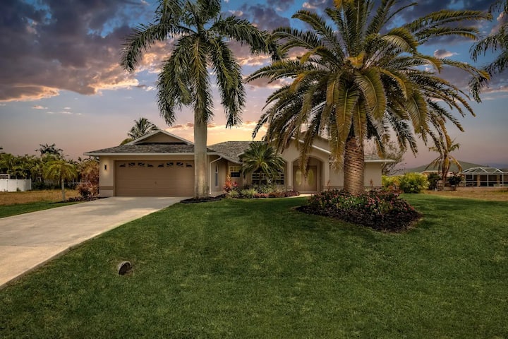 Cape Coral House W/ Heated Pool+pool Table+wi-fi - Cape Coral, FL