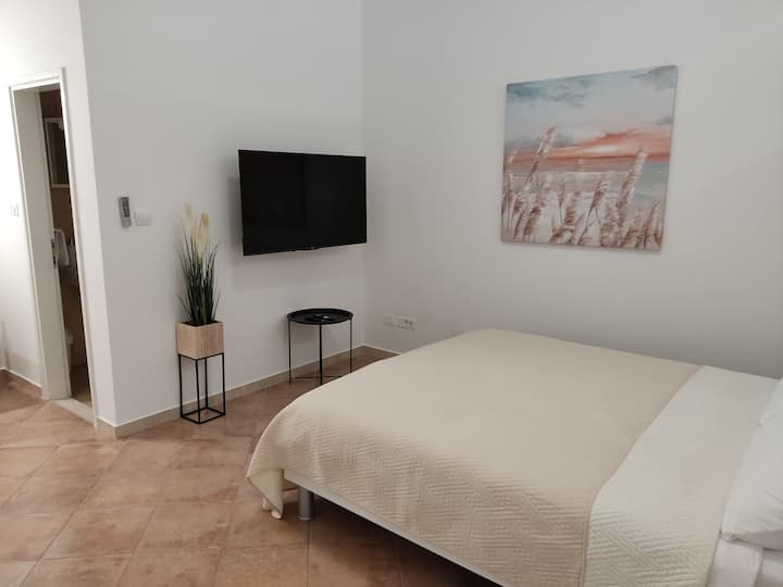 Spacious En-suite Room - 100m From Center - Cavtat