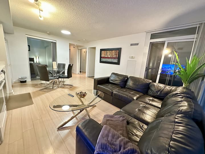 Stunning Unit Lake View W/2 Real Beds+sofabed - Toronto, ON
