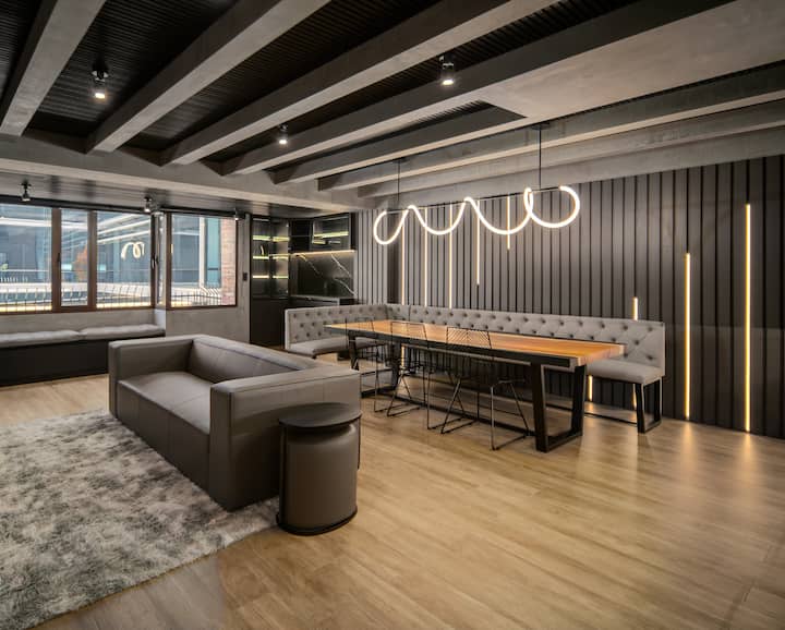 Modern 2 Bed Apt With 3 Desks And Monitors - Bogotá