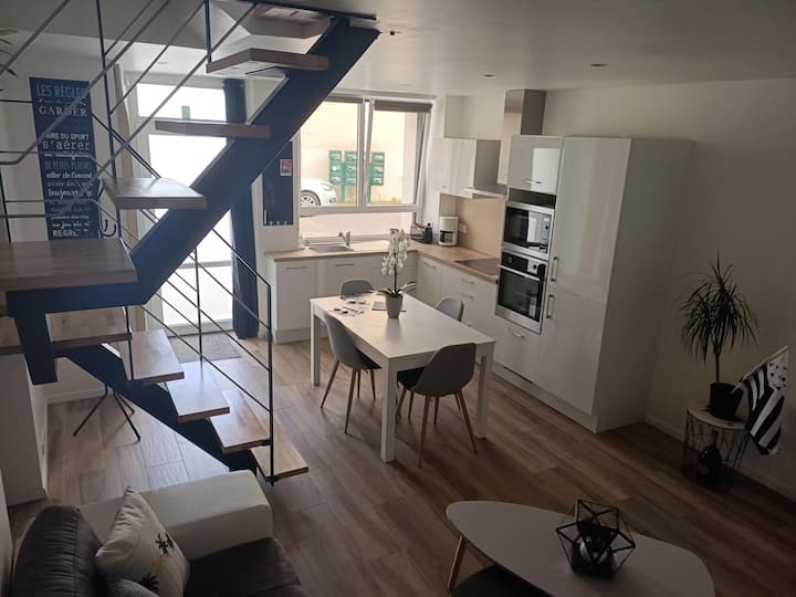 Maison De Bourg à Séné - Séné