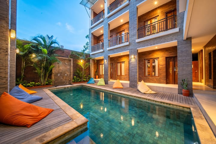 Modern Balinese Twin Room - Kuta