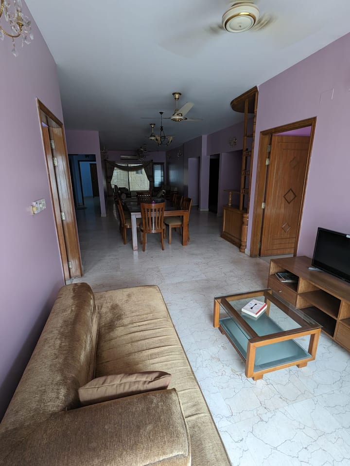 Bright Airy Gulshan Apartment - Dhaka