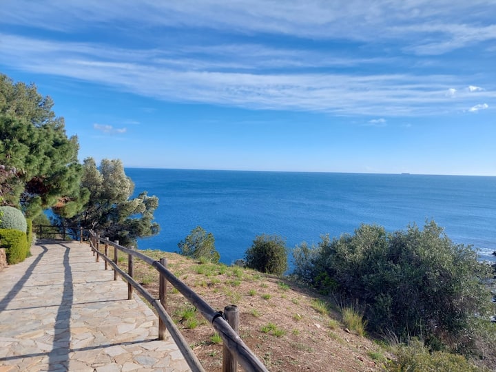 Lugar Agradable Junto Al Mar. 5 Camas Y Piscina - Llançà