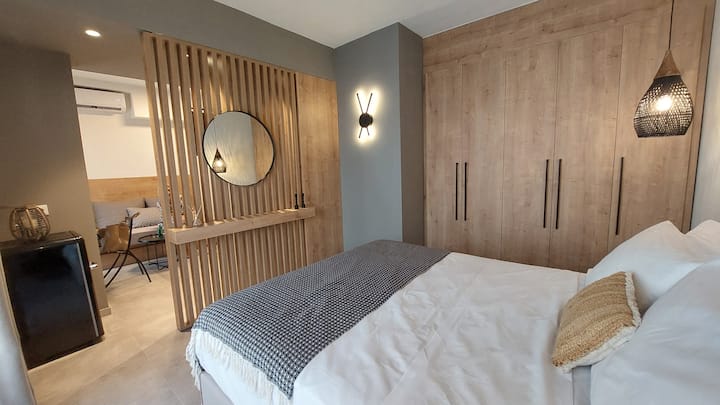 Amerikis Central Apart - Rhodes